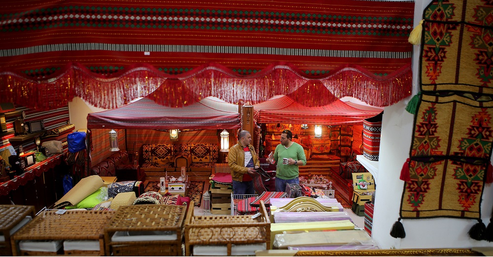 Kuwaitis seek roots in upmarket tents under the stars – The Edge ...